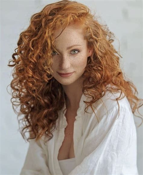 Pin By Mike Longson On Beauty Red Haired Beauty Ginger Hair Dyed Red Hair Woman