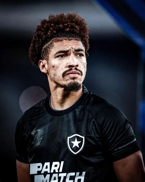 Destaque do Botafogo maranhense Adryelson se apresenta à seleção