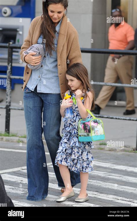 Katie Holmes And Daughter Suri Cruise Out And About In Manhattan