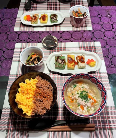 鶏そぼろ2色丼の献立 Riesmosごはん日記