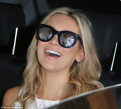 Ex Mics Stephanie Pratt And Ex Towies Joey Essex Enjoy Steamy Smooch