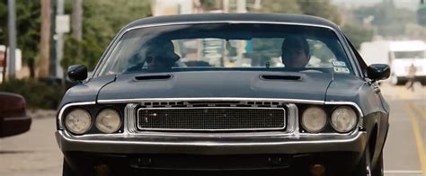 Robs Car Movie Review 2 Guns 2013