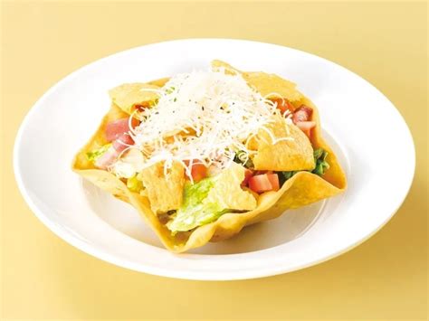 ココス「季節のひとさら～10月～」で「チーズインハンバーグボロネーゼ」「山盛りチーズのシーザータコサラダ」発売、“人気”メニューにチーズの濃厚