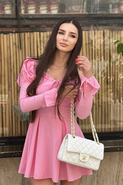 Beautiful Daniela 29 Y O From Kishinev With Dark Brown Hair Id