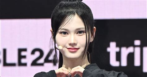 [md포토] 트리플에스 마유 매력 넘치는 눈맞춤