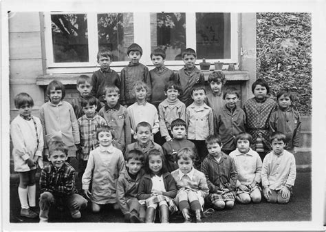 Photo De Classe Cp 19681969 De 1969 école Jean De La Fontaine