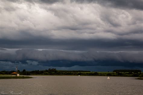 Inmet emite alerta de tempestade para a Capital e mais 64 municípios