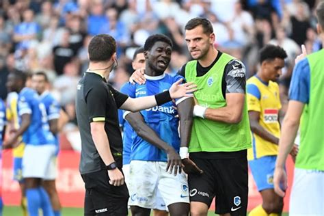 Genk Aanvaller Bonsu Baah Krijgt Geen Schorsing Voor Rode Kaart Tegen