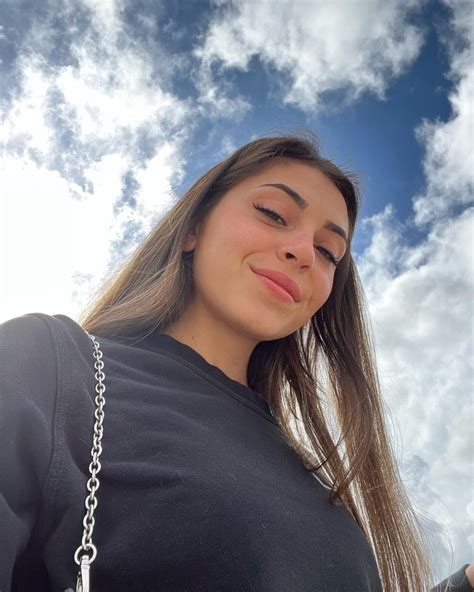 Who Is Mirandahmarievip Biography Net Worth Career 2024