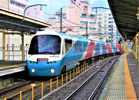 Jr東日本 伊豆急行2100系電車 熱海駅 鉄道フォト・写真 By 鉄道のお爺さんさん レイルラボraillab