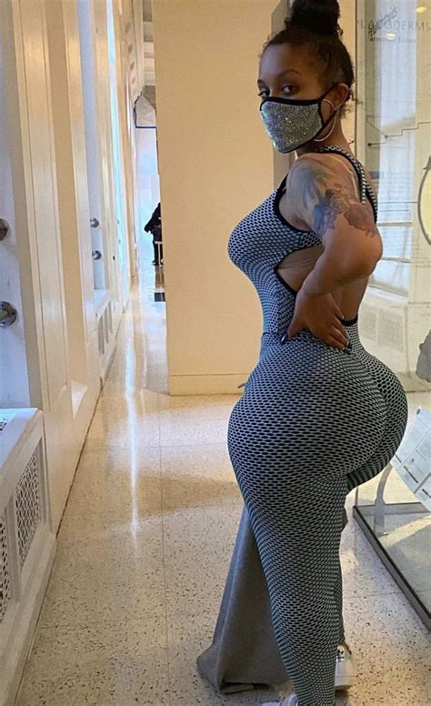 Big Booty Custom Cars Sneakers Most Beautiful Black Women Amazing Women Curvy Women Outfits