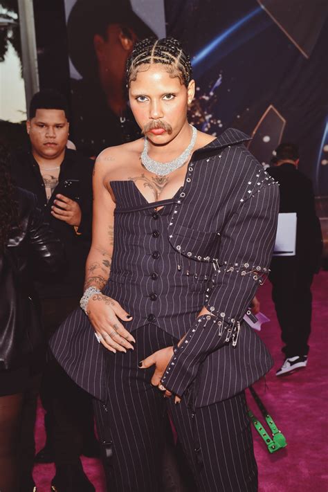 Premio Lo Nuestro 2023 Alfombra Roja Fotos Billboard