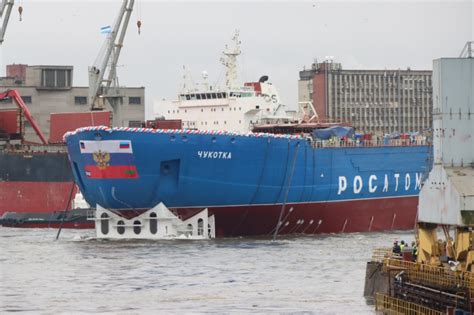 Состоялся спуск на воду атомного ледокола Чукотка