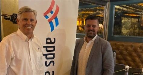 Apps Associates On Linkedin Members Of The Apps Team Attended The Salesforce Happy Hour Last