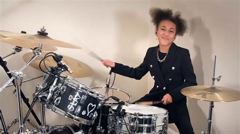 Nandi Bushell Covers Caravan From Whiplash Watch
