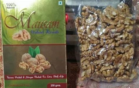 Walnut Kernel Packaging Type Vacuum Bag Packaging Size 250grams Packing At ₹ 950kilogram In