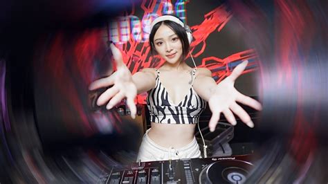 Dj Manyao Remix 2024 傲七爷 是想你的声音啊 。 陈村长 爱怎么了 。 阿yueyue 一分一寸 。 沈以诚
