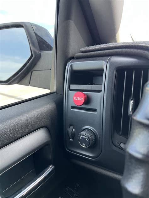Eject Button Not Ejecting Still Having To Use The Door To Get Out Can
