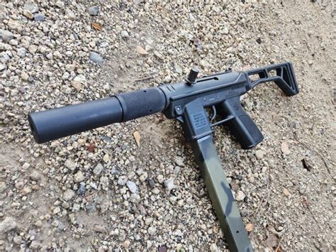 Tech 9 Machine Gun