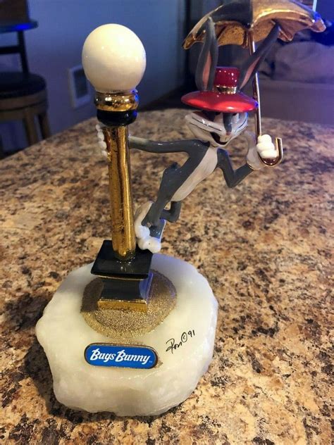 Ron Lee Looney Tunes Bugs Bunny Singing In The Rain Lt150 Figurine