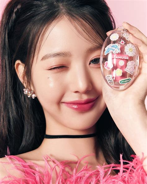 Amuse 어뮤즈 No X ￣￣￣￣￣￣￣￣￣￣￣￣￣￣￣￣ 어뮤즈키링 꾸미기 기다릴게