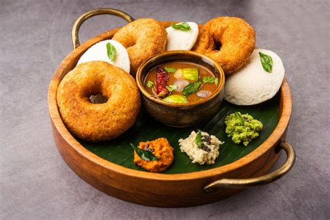 Premium Photo Idli Vada With Sambar Pr Sambhar Also Called Medu Wada