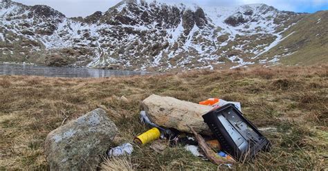 Anger As Litter Louts Spoil Popular Uk Beauty Spot Loved By Millions