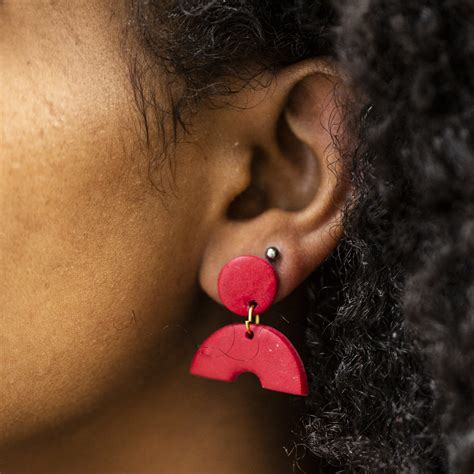 Small Arc Red Shop Your Statement