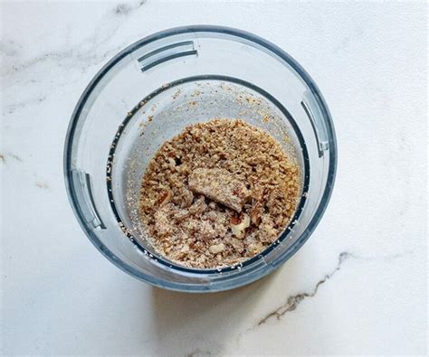 Pecan Crusted Chicken With Honey And Garlic