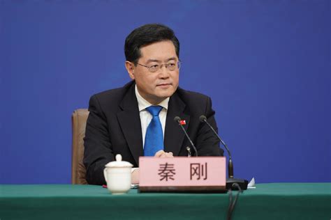 中美2025年爆发台海冲突？外长秦刚引用宪法回应