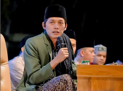 Daya Magnet Gus Iqdam, Ngajinya Dibanjiri Ratusan Ribu Jemaah dari Artis Hingga Jenderal - Editor.id