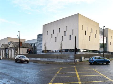 Driver Of Car Who Allegedly Failed To Stop For Gardaí Is Charged