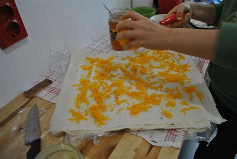 Здравословен тиквеник с мед и готови кори с настъргана сурова тиква