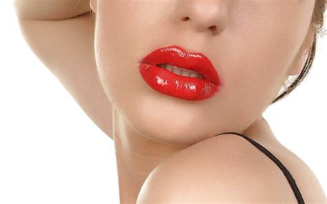 Redlipstick Mikee2020