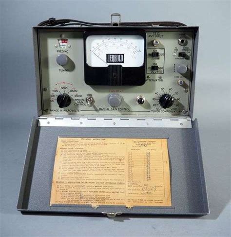 Jerrold Calibrated Field Strength Meter Model 704b 54 220 Mc Serial