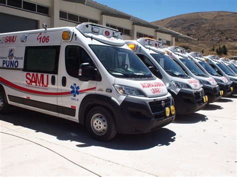 Gobernador Regional Cumple Con Entrega De 13 Ambulancias Para La Región