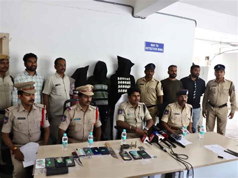 Hyderabad Police Arrest 3 For Robbery Weapons Seized