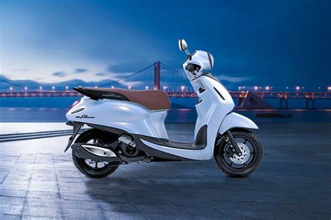 Yamaha Grand Filano Hybrid Connected Videos Review And Road Test Oto