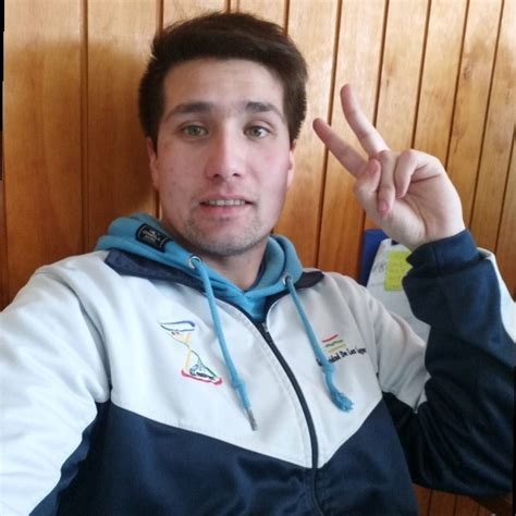 Gonzalo Cuevas Área Metropolitana De Santiago Perfil Profesional