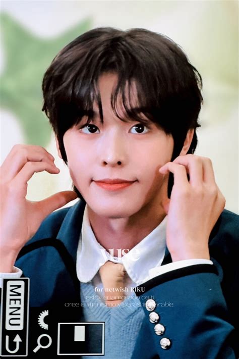 더쿠 오늘 데뷔한 엔시티 위시 리쿠 얼굴 봐줘