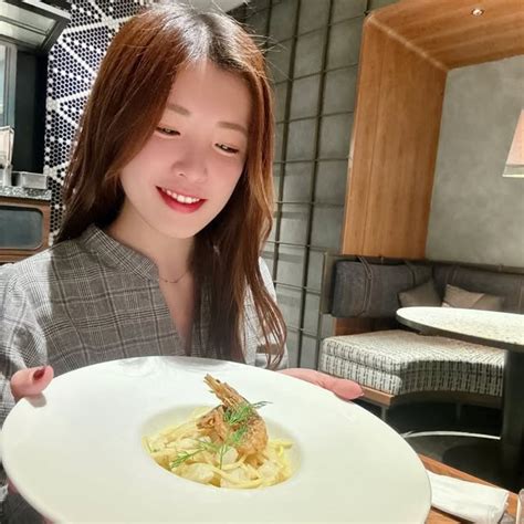 こまち Cmcc Cha • Threads Say More