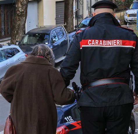 Anziana Rapinata Nel Sonno Sola In Casa E Ipovedente