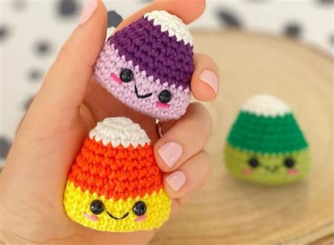 Free Crochet Candy Corn Pattern For Festival Decorations Clairea