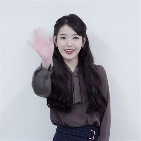 Pin Oleh Yen Vu Di Iu Lee Ji Eun 이지은