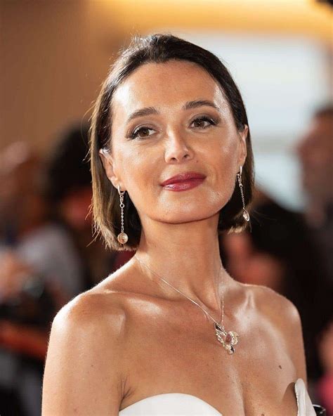 ია სუხიტაშვილი 2024 წლის ვენეციის კინოფესტივალის წითელ ხალიჩაზე Wine Diamond ით Wine Diamond ეს