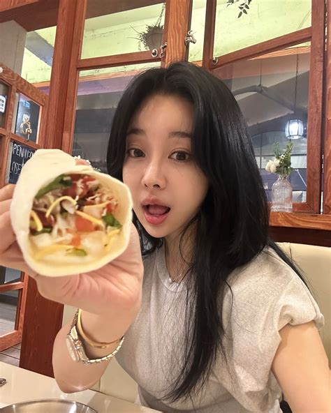 조민영 🐰🦄 저의 극악의 피부에게 생명수가 된 조에 ☺️ 제 극심한 비포에프터로 함께 시작할게요 수소장인 공학박사님이 만든 진짜 수소앰플 🌹 1 1 이벤트