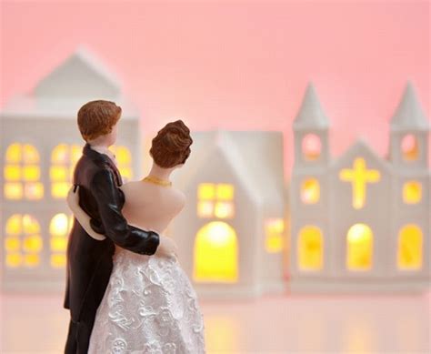 結婚式の電報宛名って新婦は旧姓で良い？新郎と連名にする？いつまでに送る？ Sueの玉手箱