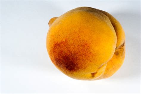 과테말라 계절 과일 유기농 복숭아의 그룹 Prunus Persica입니다 가격에 대한 스톡 사진 및 기타 이미지 가격