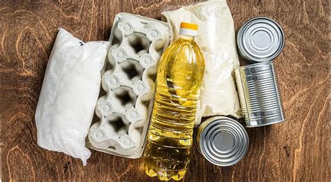 3 пачки соли и 10 килограммов сахара, на покупку каких продуктов ...