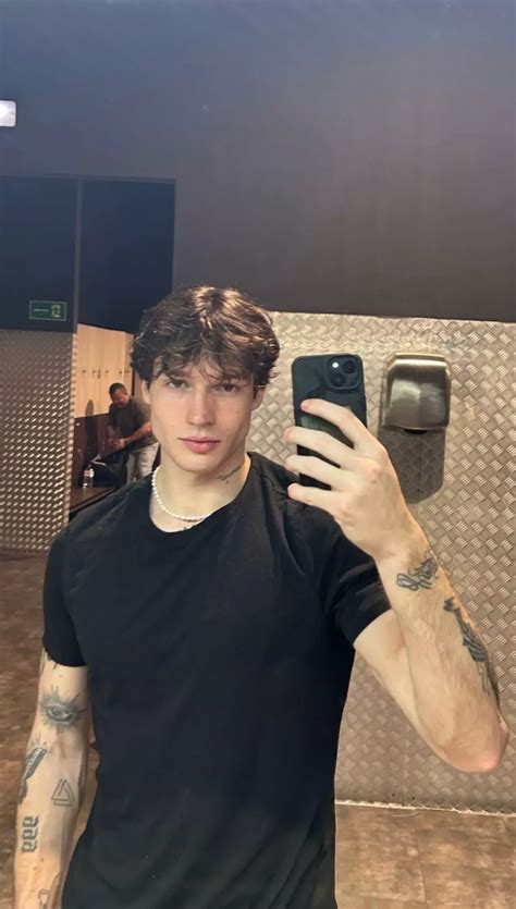 Chat With Luca Moretti Enjoy Free Ai Character Roleplay Flowgpt Luca Moretti Rp